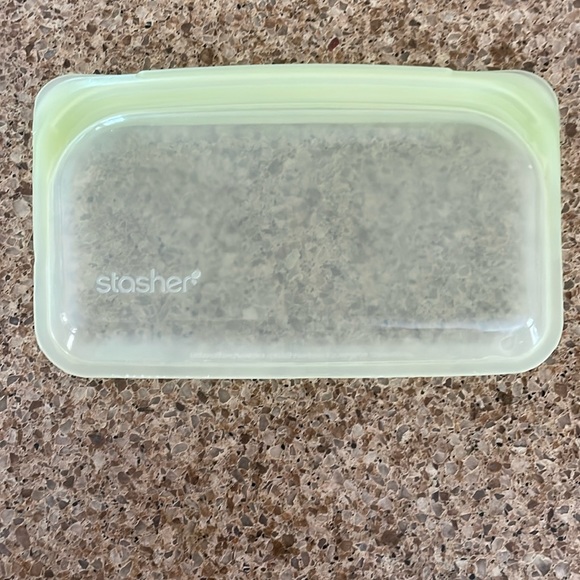 Stasher Bags | Kitchen | Stasher Snack Pouch | Poshmark